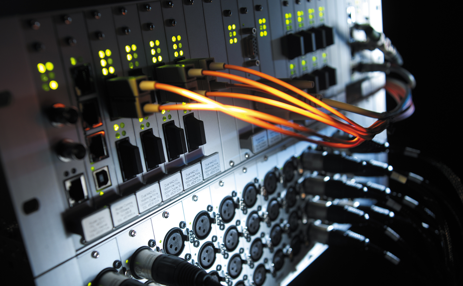 Quienes Somos - e-Link